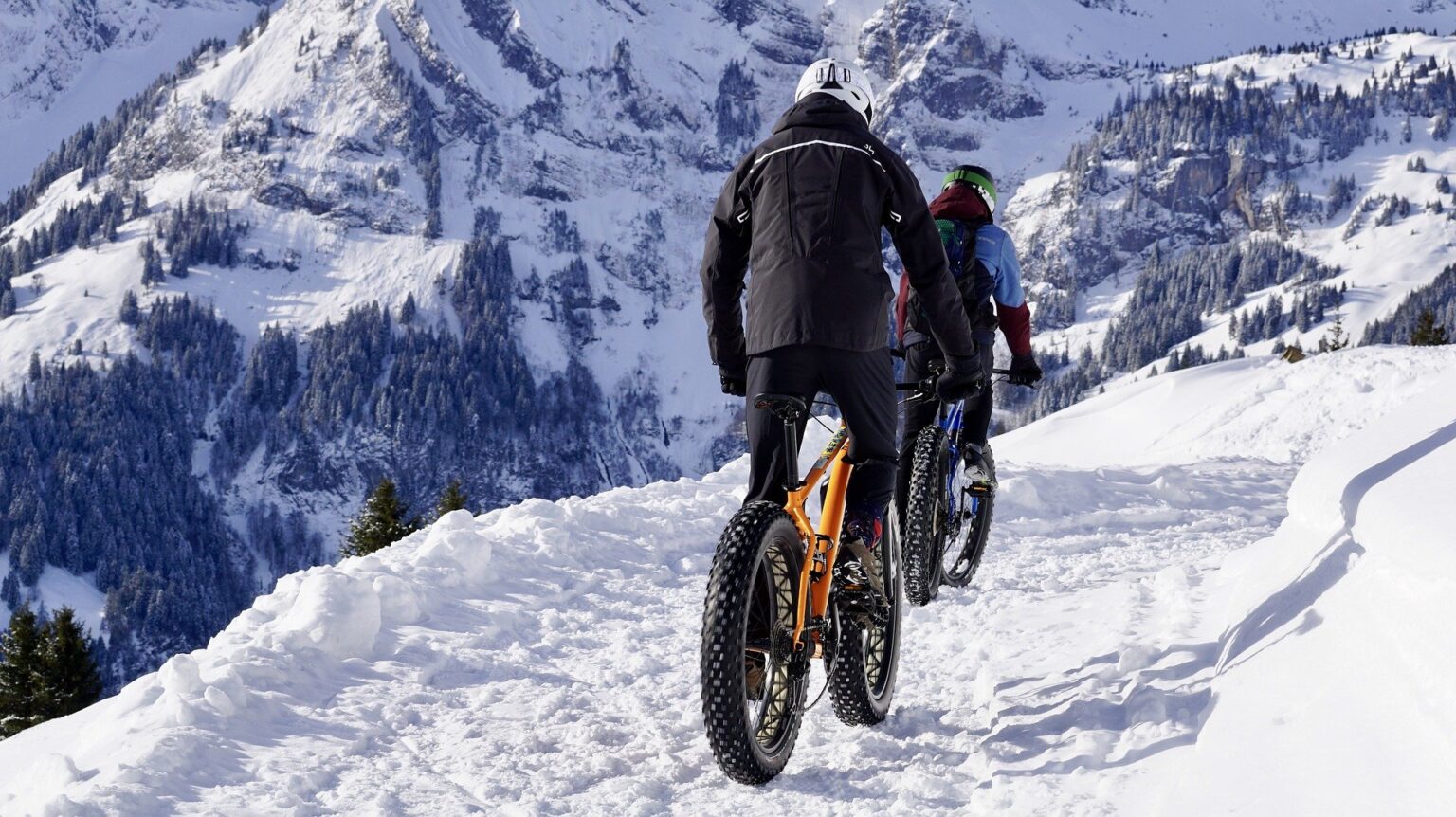 Basic Cycling Skills: 8 Cycling Skills For Beginners To Master - John Low